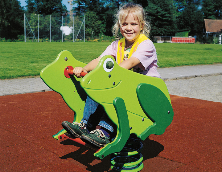 Federgerät: Frosch